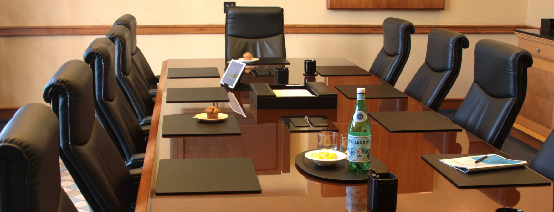 Luxury Desk Pads & Office Accessories – The Elegant Office